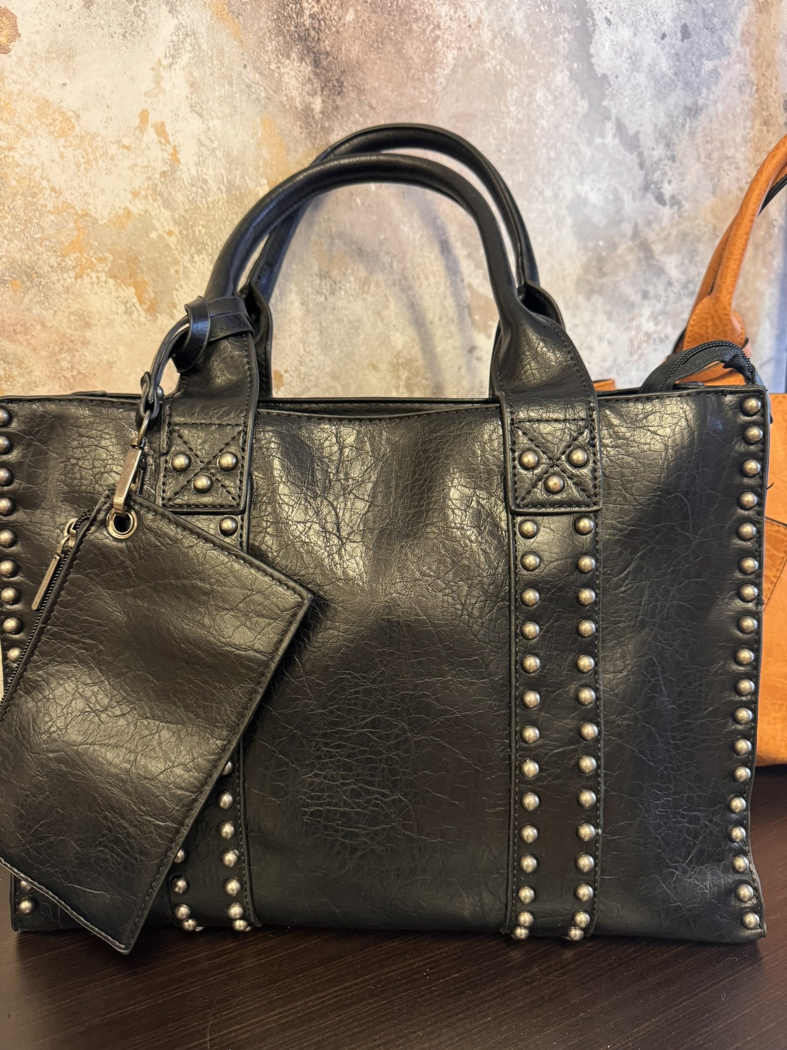 Trendig Väska med Fina Detaljer - Stil & Design
